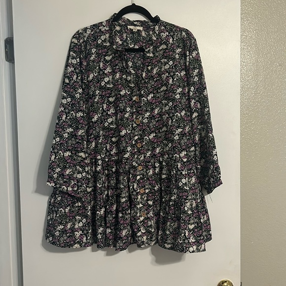 entro | Tops | Entro Black Floral Tiered Button Down Blouse | Poshmark